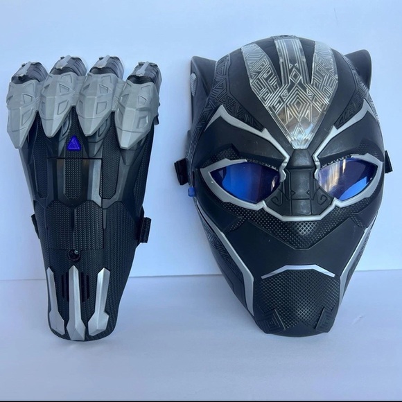Marvel | Toys | Marvel The Black Panther Fx Light Up Mask Claw Wsound ...
